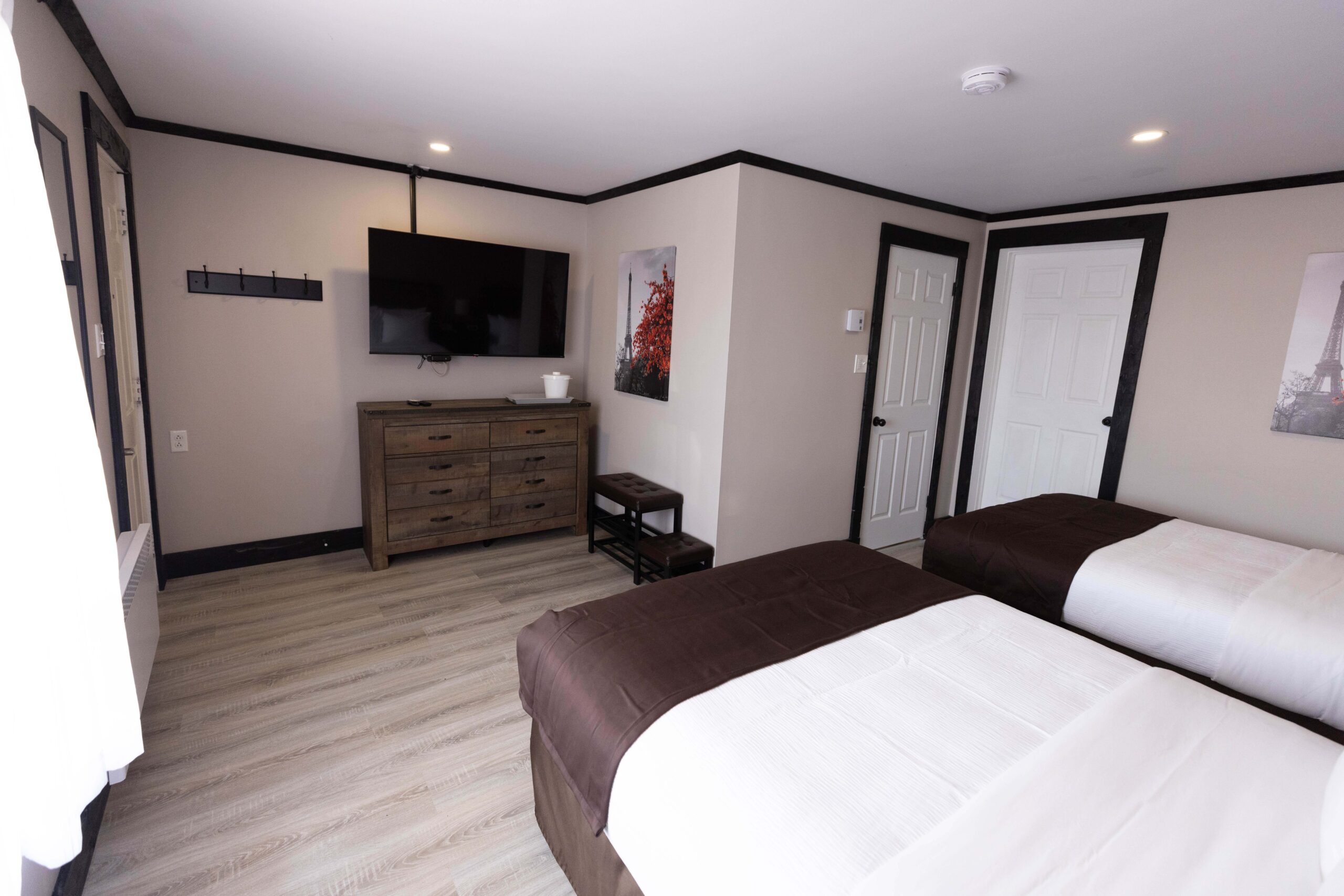 2 Double Home Suites With Full Kitchen – Motel 7 Inn & Suites